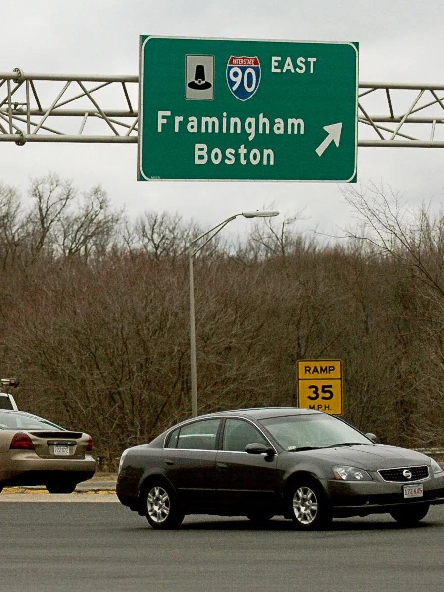 Entenda por que a Rota 90 sentido Boston estava parada em Framingham ...